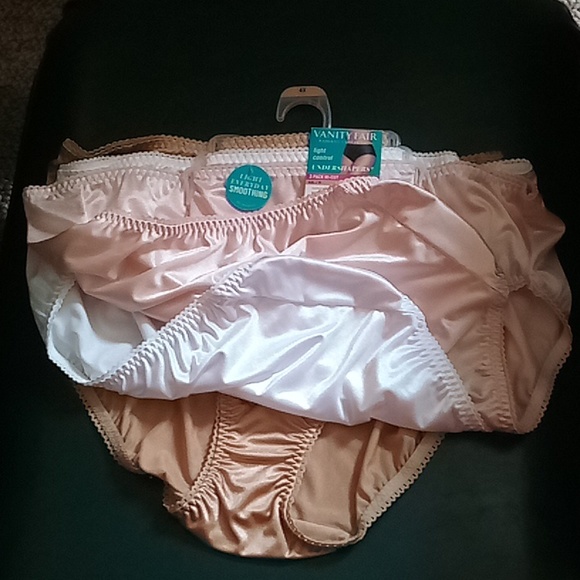 Vanity Fair | Intimates & Sleepwear | Vanity Fair 3pk Hicut Panties ...